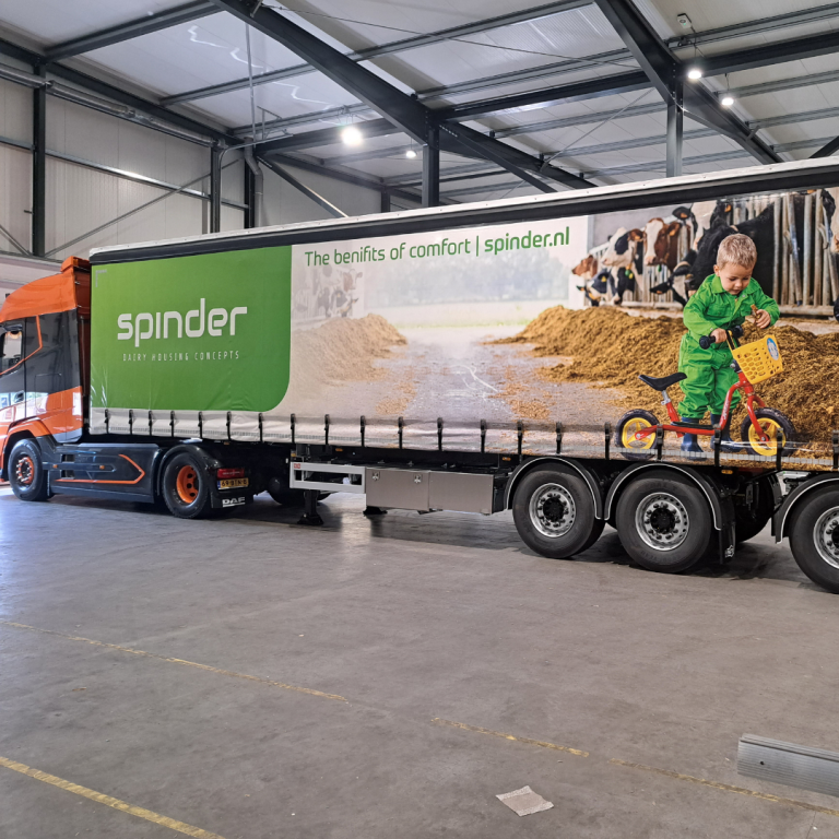 Stalinrichting en stalconcepten | Spinder Dairy Housing Concepts